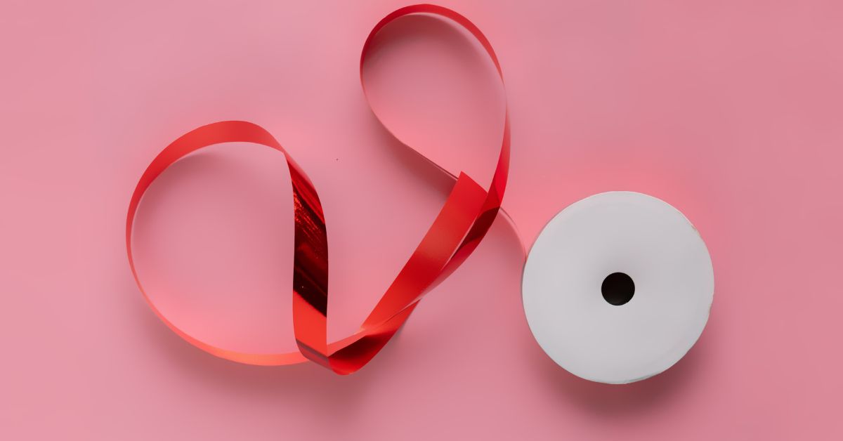 How To Make a DIY Pet Collar out of Ribbons